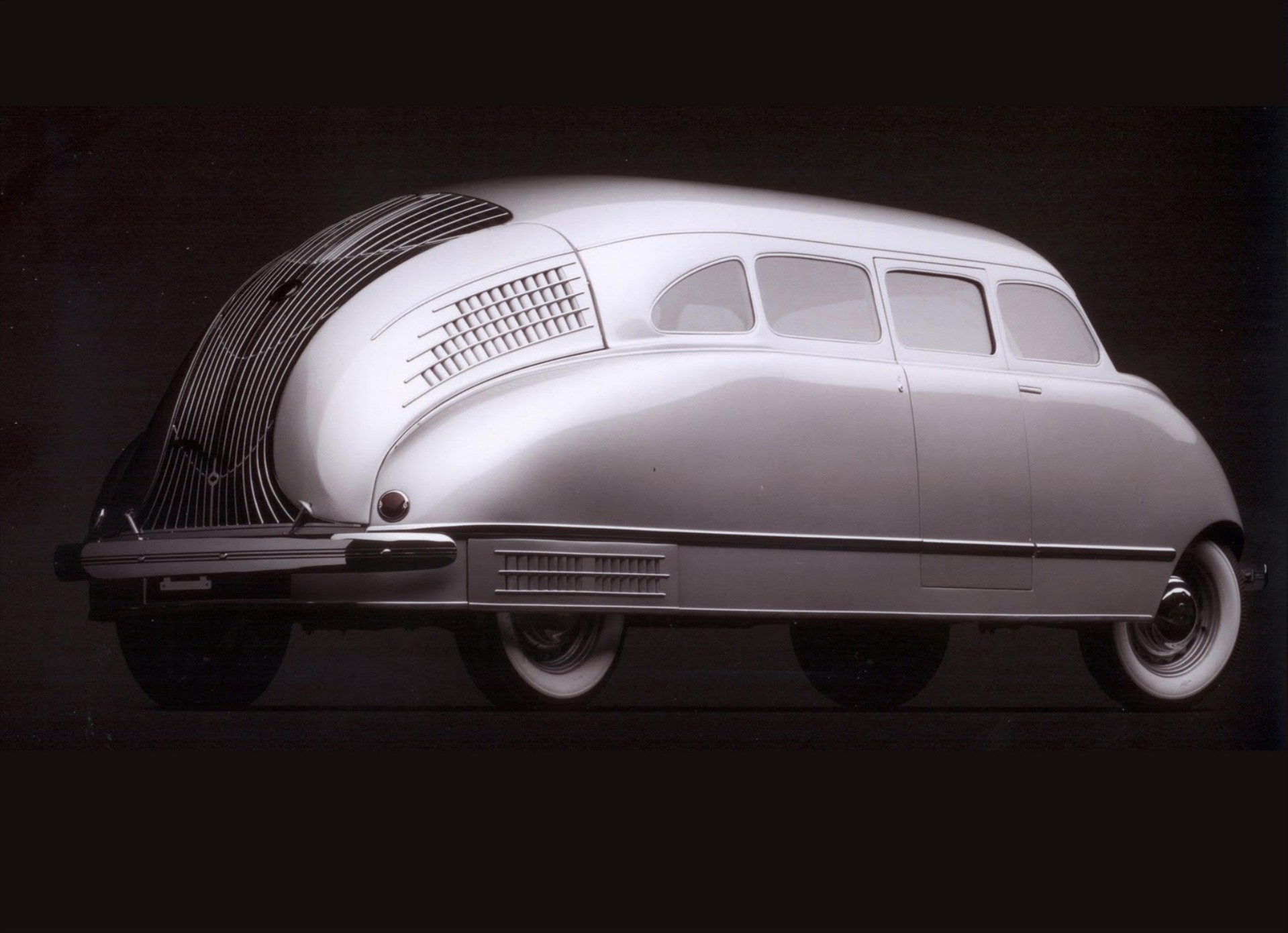 Stout Scarab: Αυθεντικός σκαραβαίος - Η ιστορία είναι μια κακιά μητριά ...