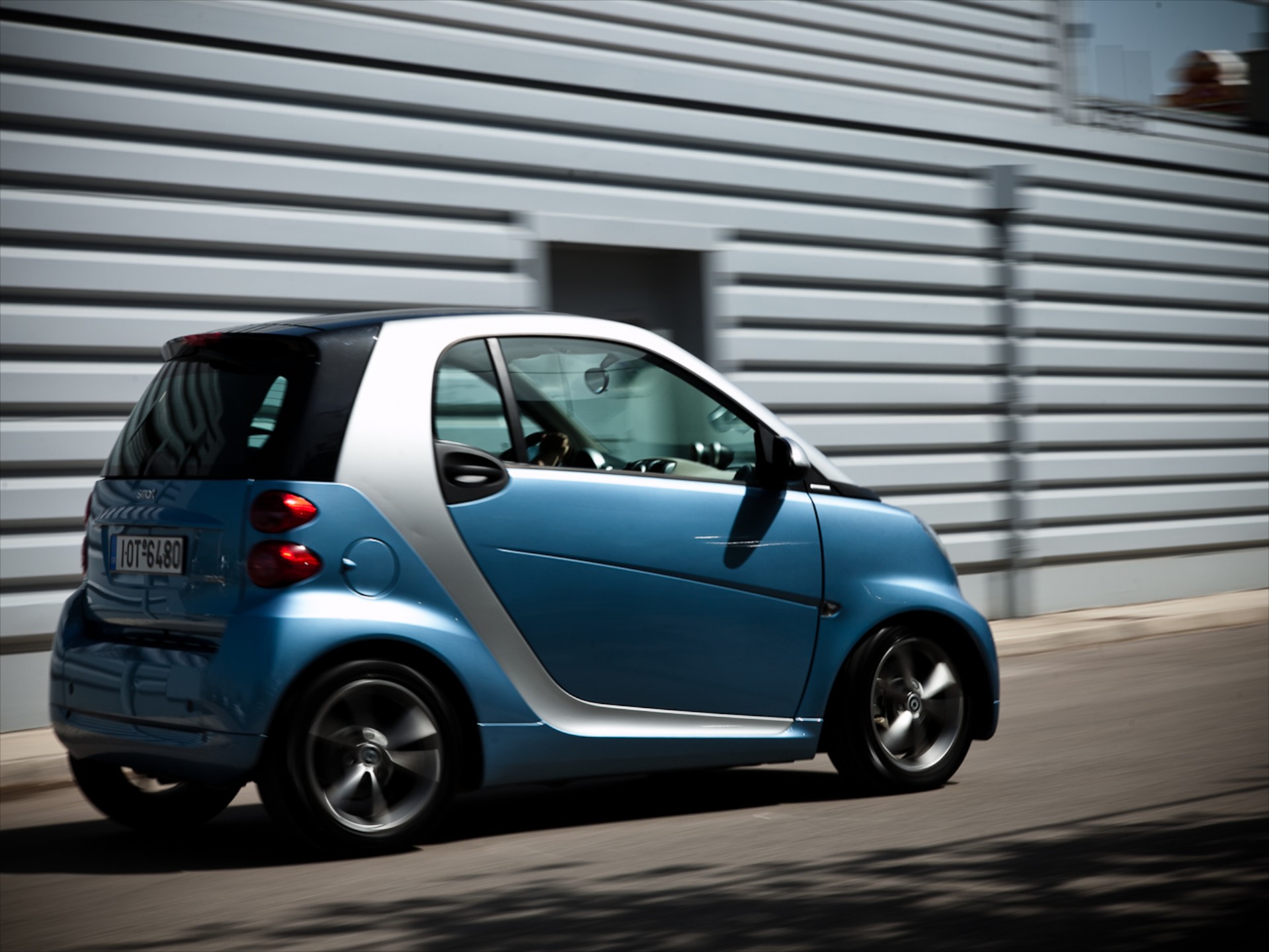 Smart Fortwo Coupe 71hp mhd - Το μικρό 2θέσιο gadget, σύμβολο της πόλης ...