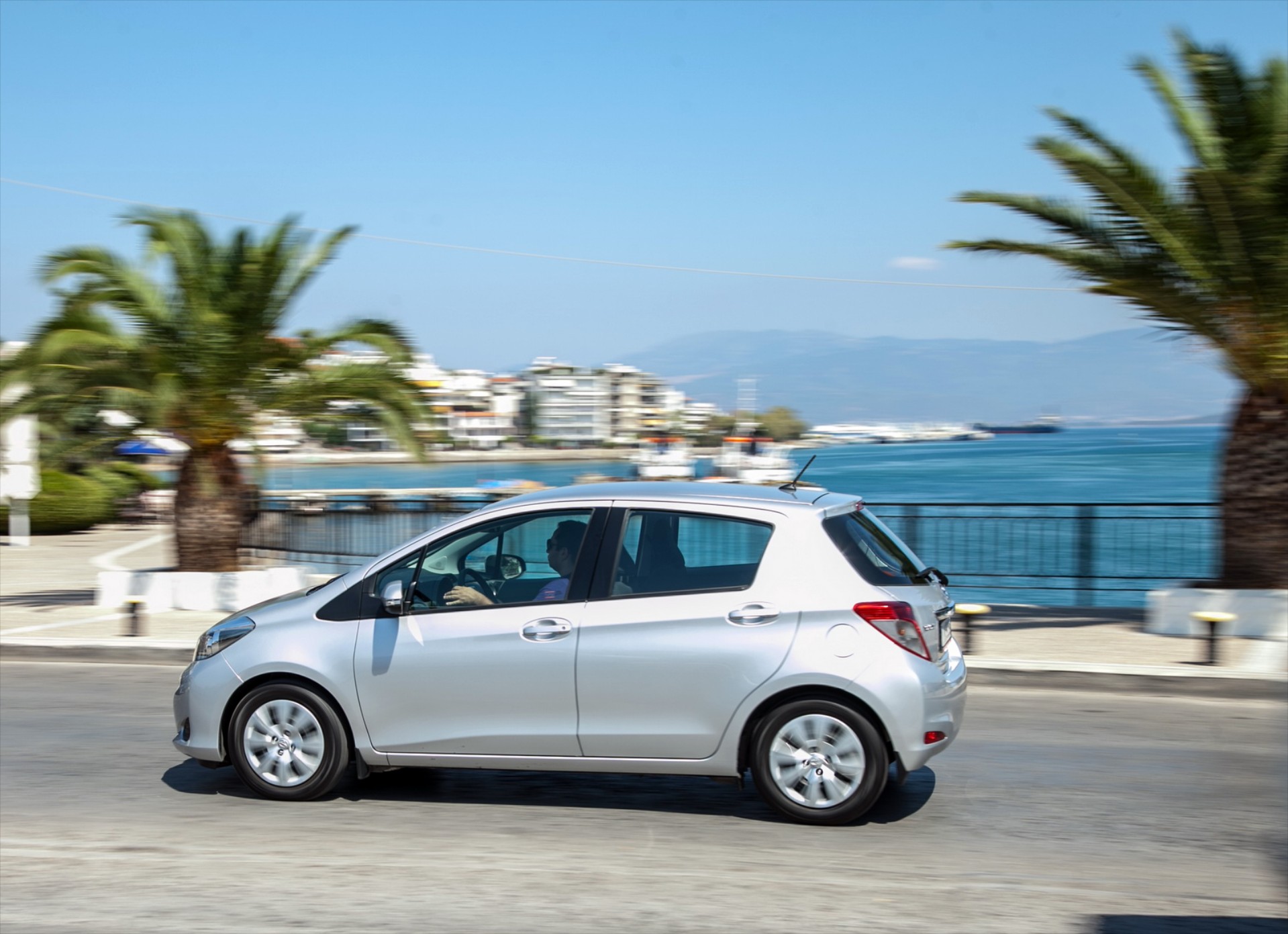 Toyota Yaris 1.4 D-4D Diesel - Βέλος οικονομίας (TEST BOOK: Diesel ...